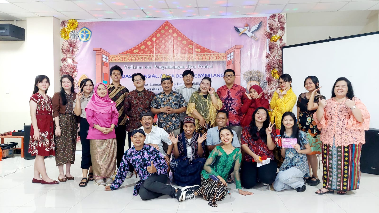 Melepas Mahasiswa UKMC dengan Perbekalan Pendidikan Keuangan: Menuju ...